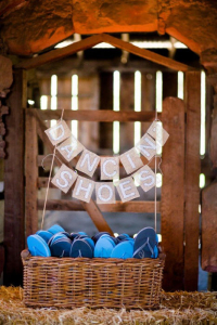 10 Creative Ways to Welcome Your Guests