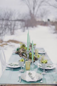 11 Wonderful Winter Tablescapes
