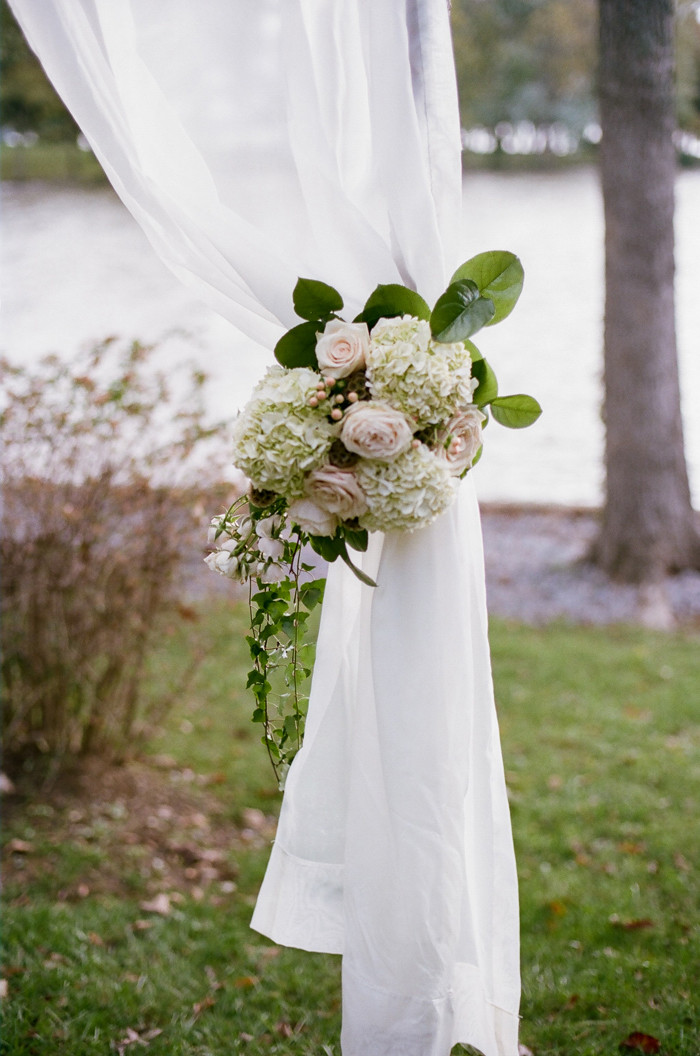 Lauren and Jon’s Tennessee Lake House Wedding