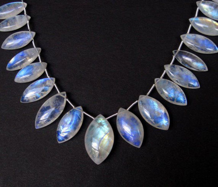 10 Marvelous Moonstone Bridal Jewelry Pieces