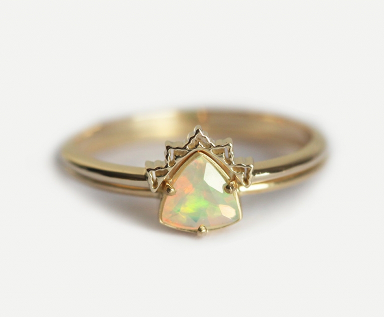 10 Amazing Opal Rings