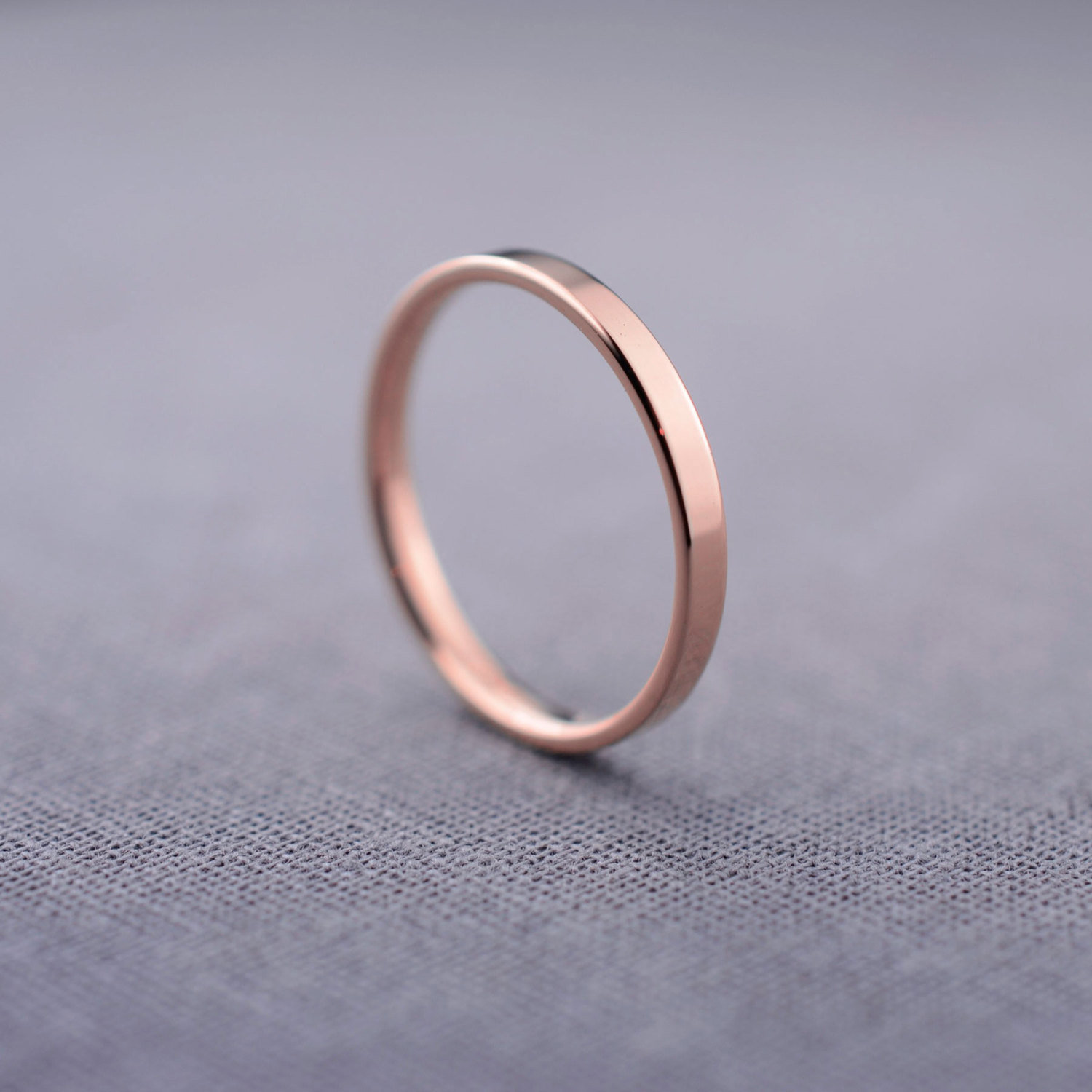 12 Elegant Rose Gold Wedding Bands