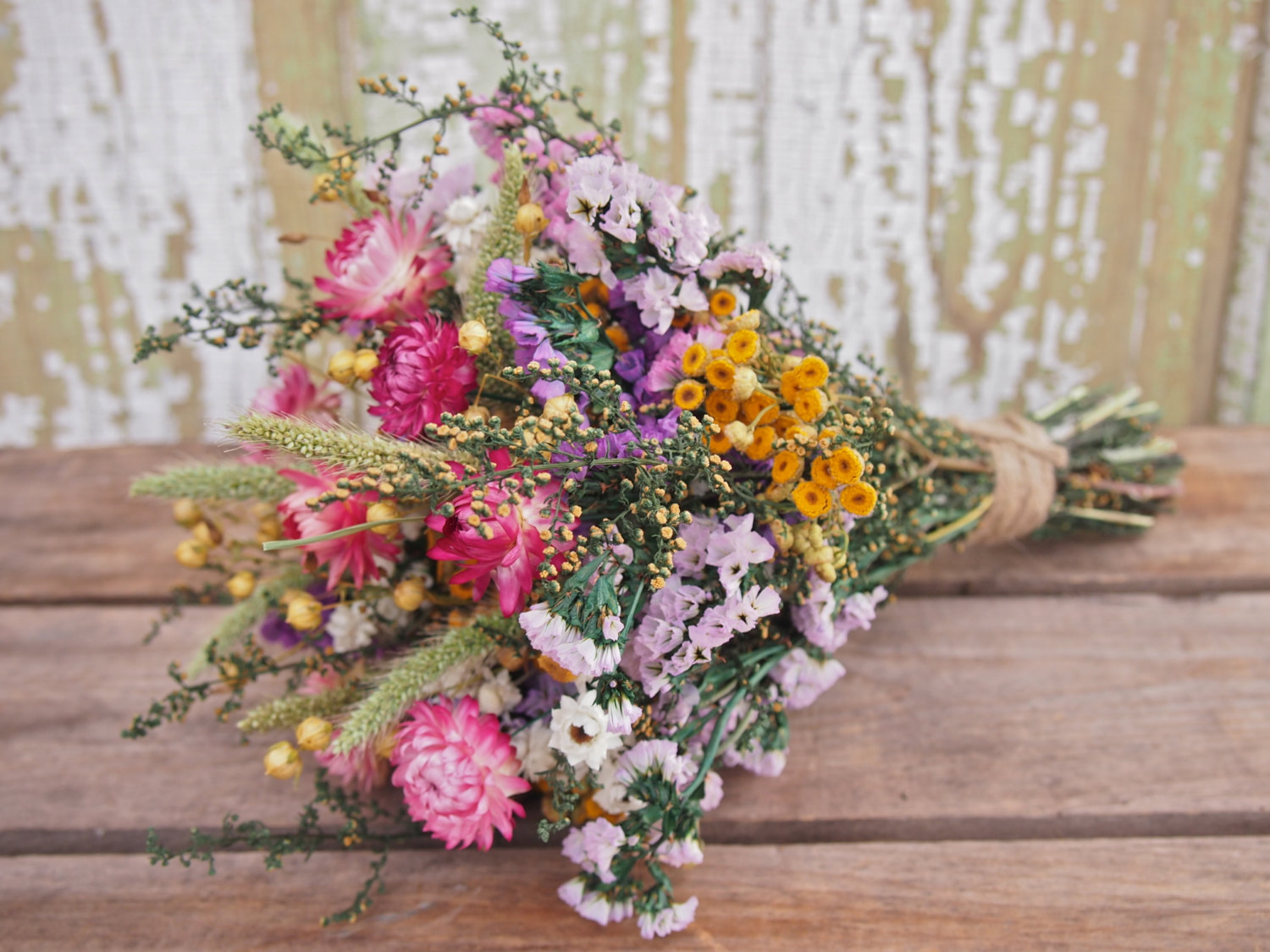 12 Dreamy Ways with Dried Flowers
