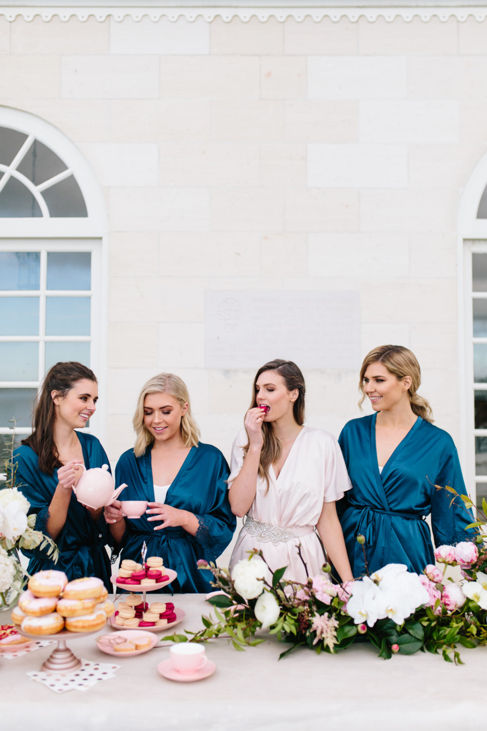 10 Beautiful Bridesmaids’ Robes