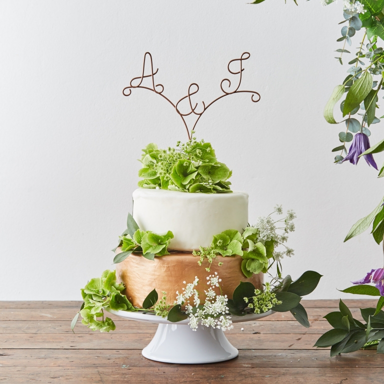 10 Fabulous Cake Toppers