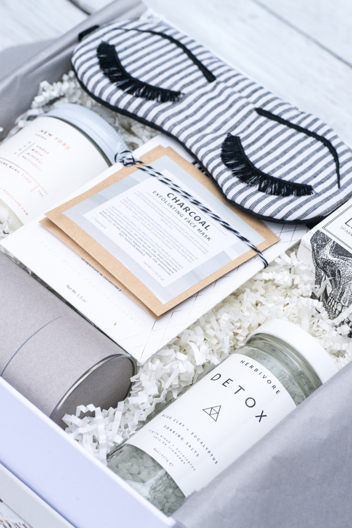 Gorgeous Gift Boxes for Your Bridesmaids