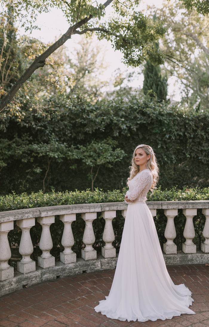 Modern Styled Shoot with a Classic Twist