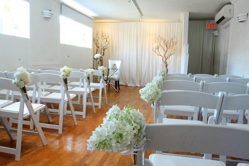 Simple, Stress-free Weddings at The Toronto Wedding Chapel