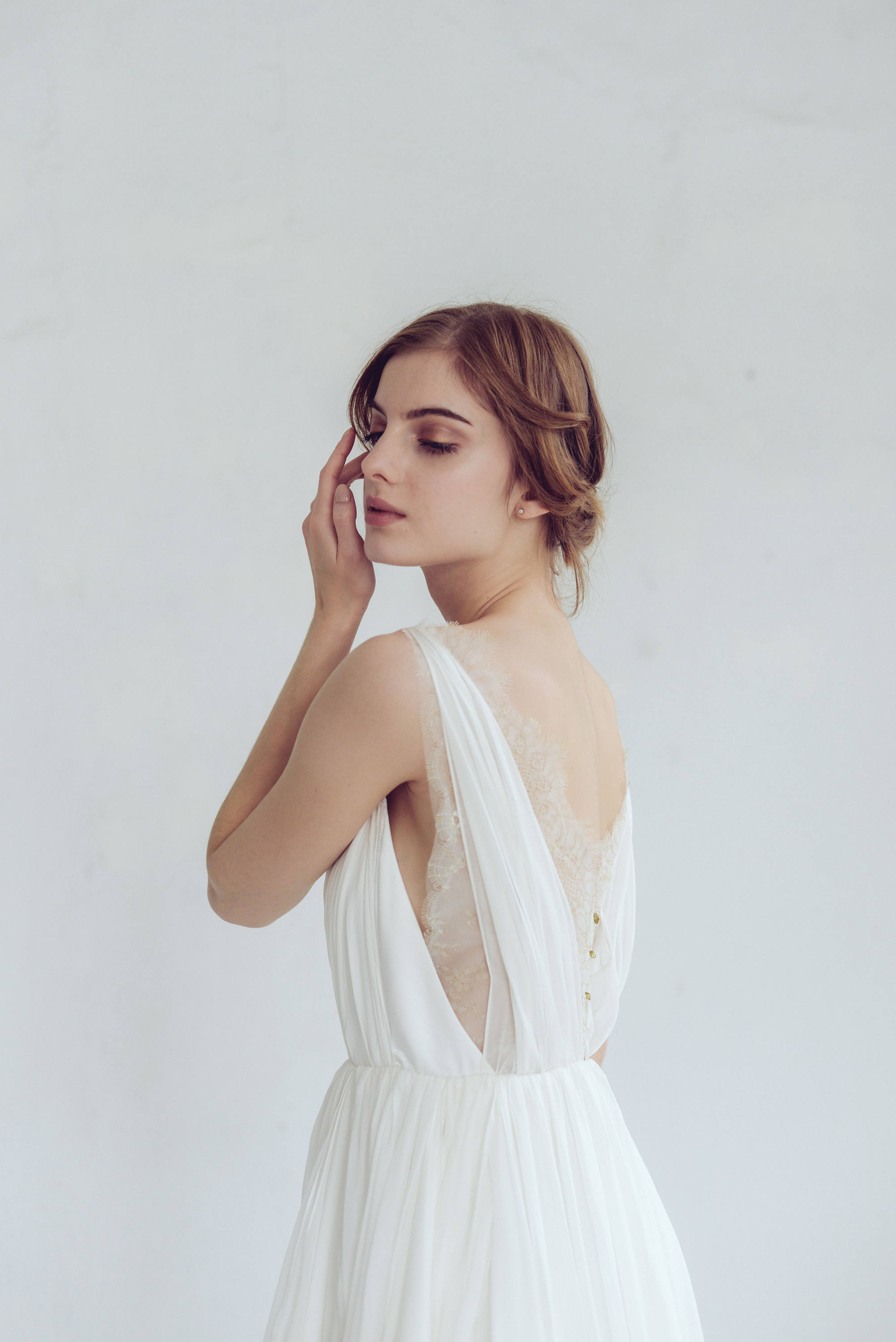 10 Light & Airy Dresses For Your Summer Wedding