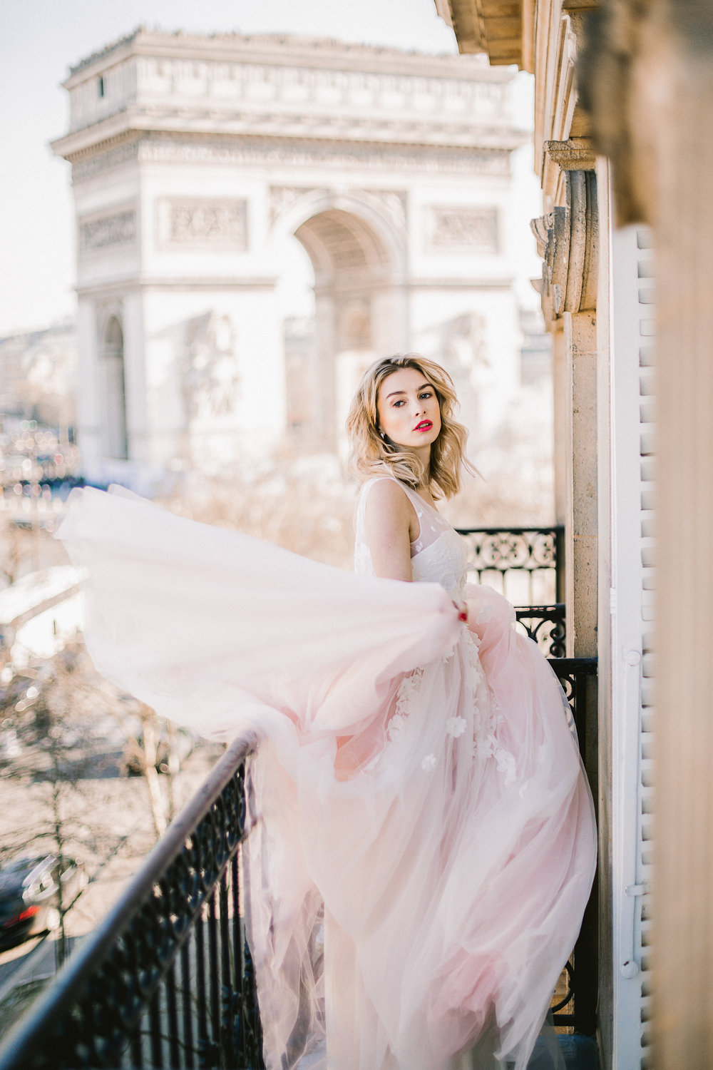 10 Light & Airy Dresses For Your Summer Wedding