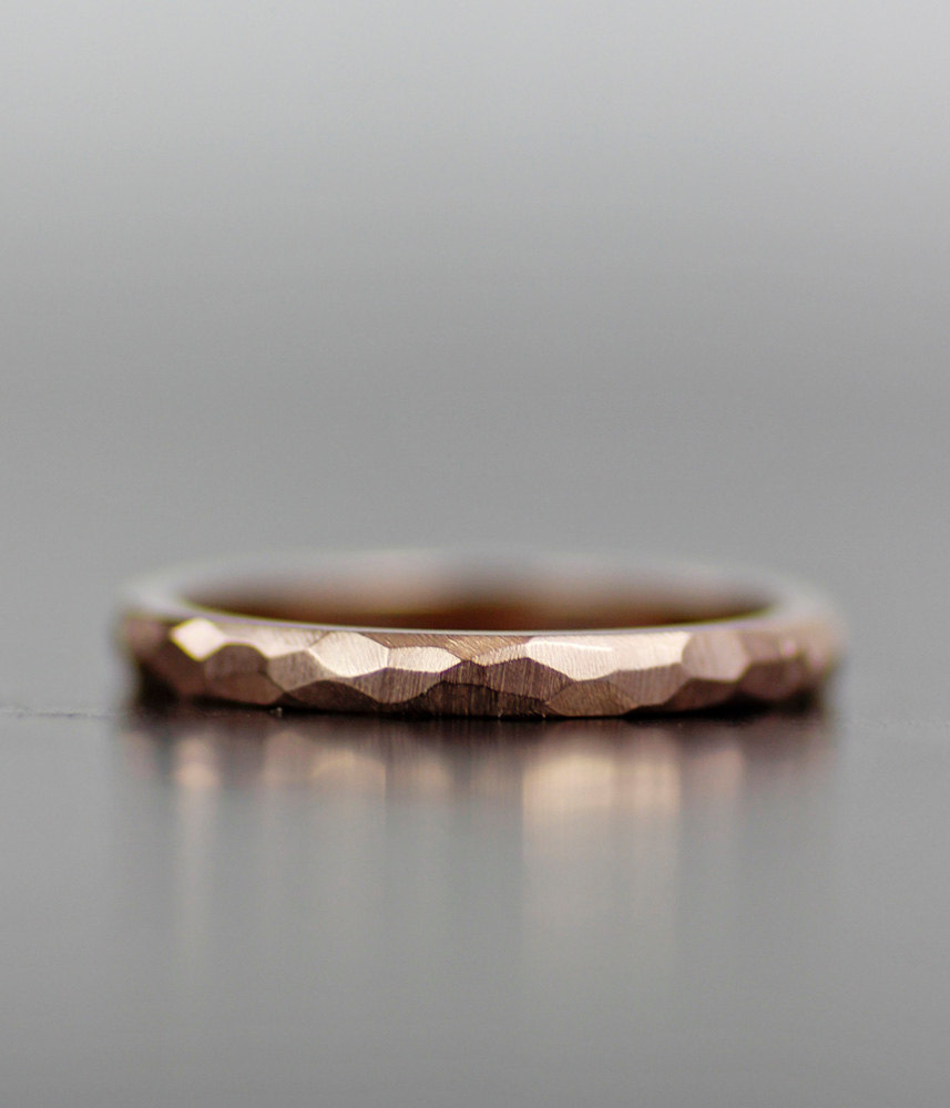 8 Minimalist Rose Gold Wedding Rings She’ll Love