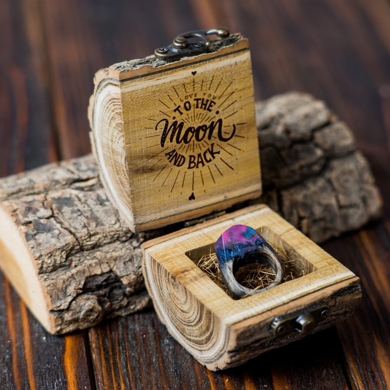 8 Beautiful Ring Boxes For Your 2019 Proposal