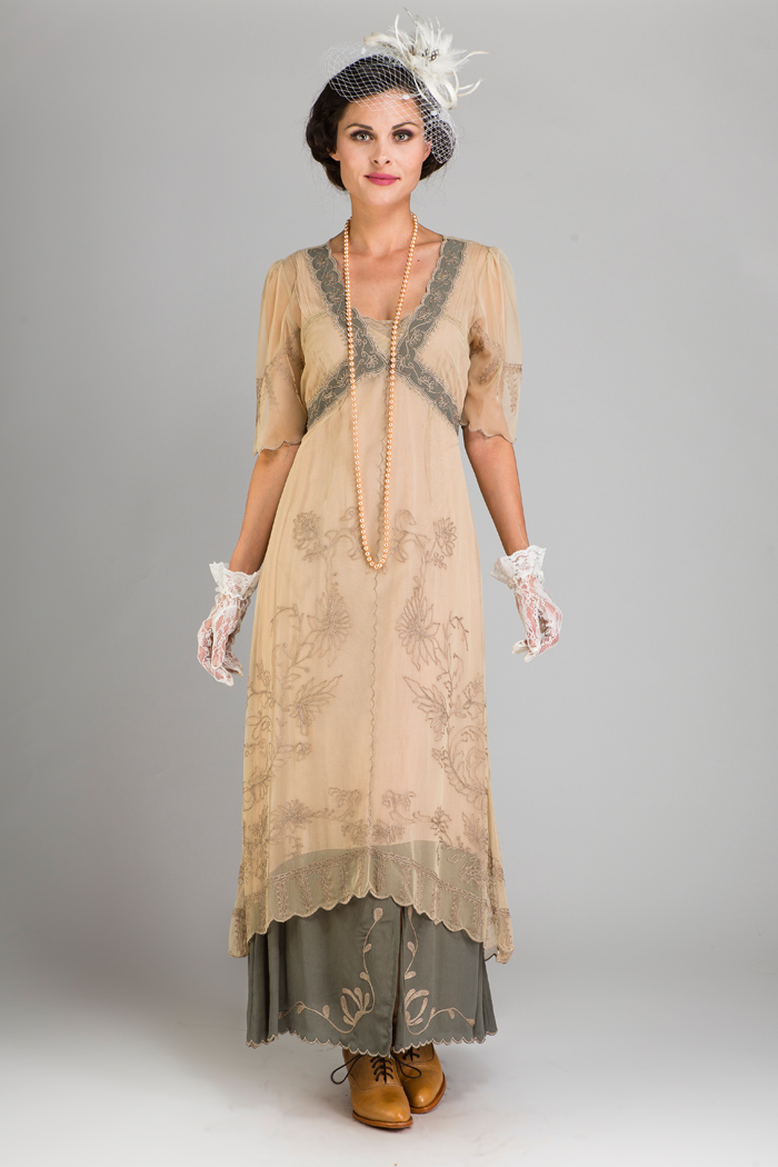 Elegant Vintage Wedding and Mother-of-the-Bride Dresses from Nataya