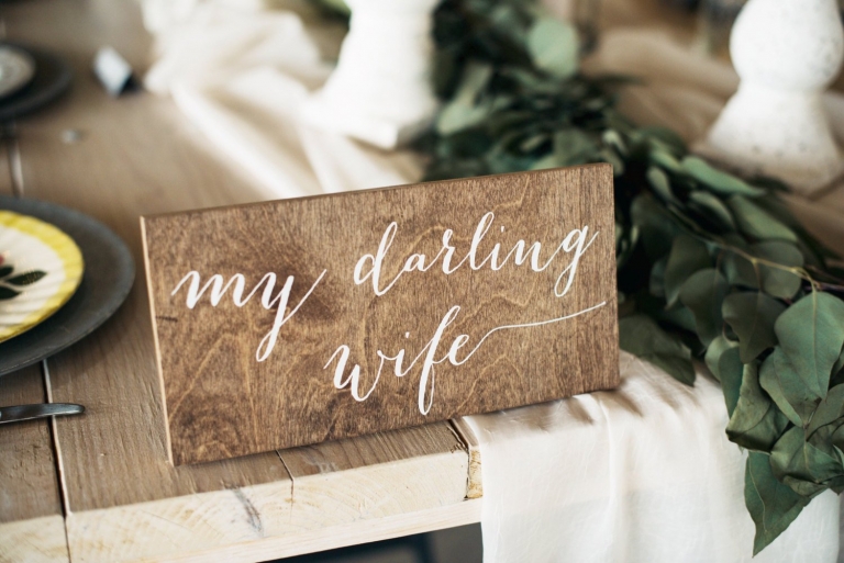 12 Must-Have Wedding Signs From Etsy