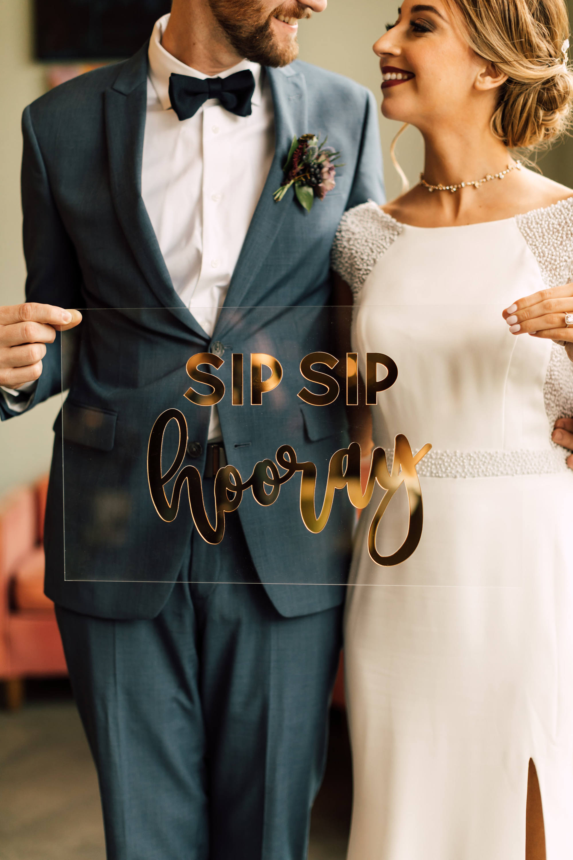 Wedding Trends: 8 Gorgeous Acrylic Wedding Signs From Etsy