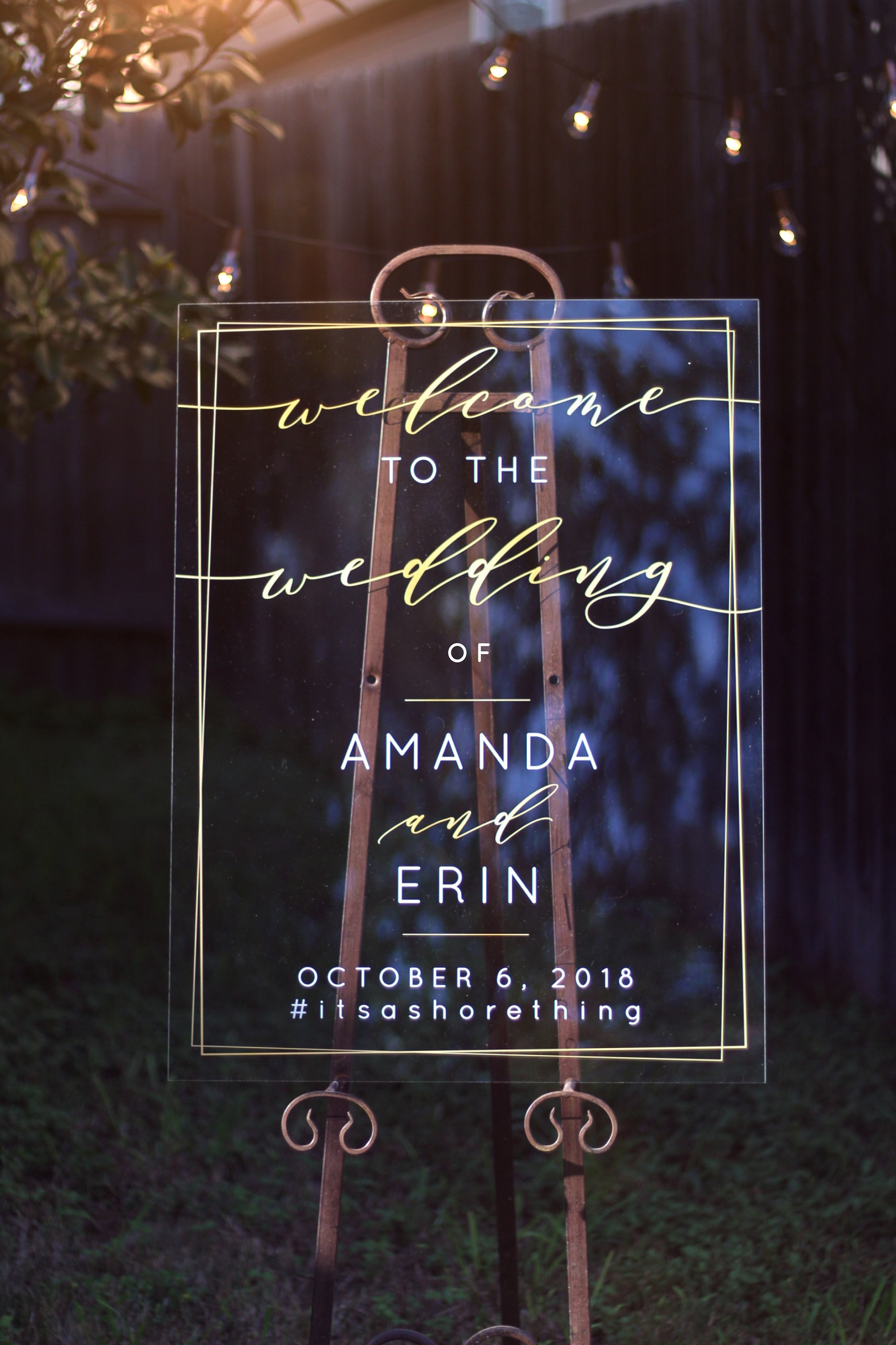 10 Beautiful (and Unique!) Wedding Welcome Signs From Etsy
