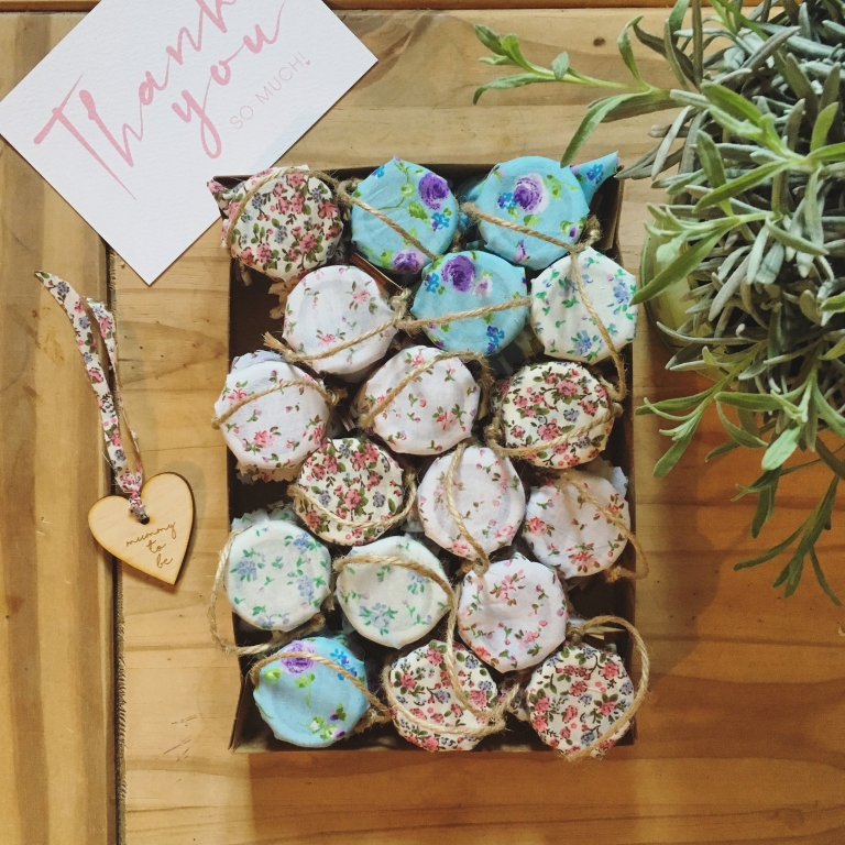 10 Fall Wedding Favors Your Guests Will Love