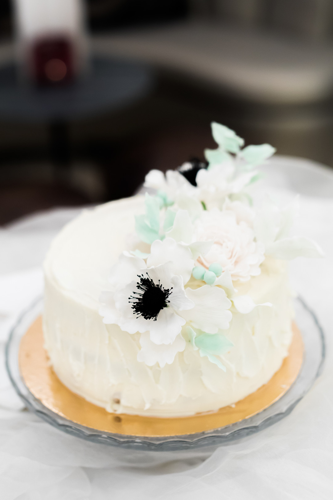 The Best Small Wedding Cake Ideas For Your Micro Wedding